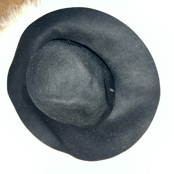 Forever 21 | Accessories | Black Forever 2 Hat Tag Still Attached Good ...